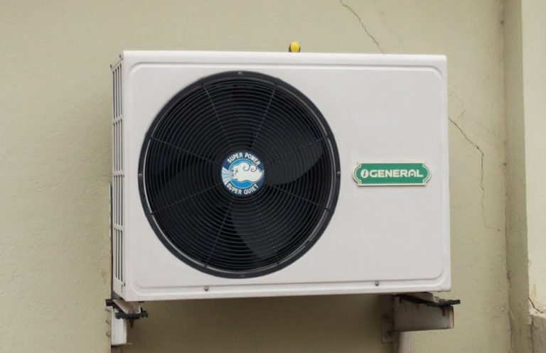 How an Air Conditioner Controls Humidity?
